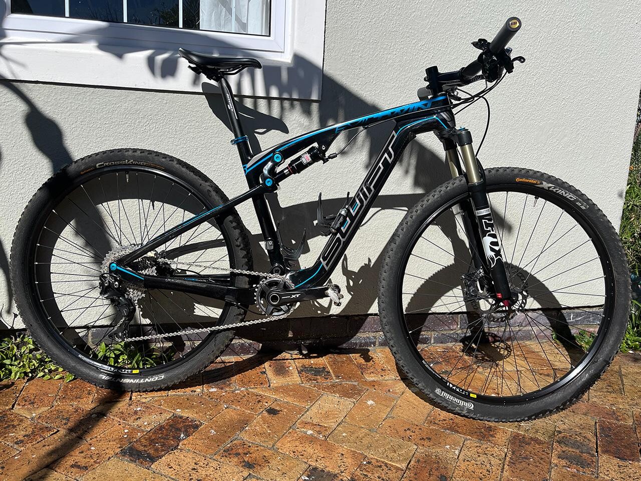 Swift Evil Twin Full Carbon MTB | Dual Suspension Mountain Bikes | Bike Hub