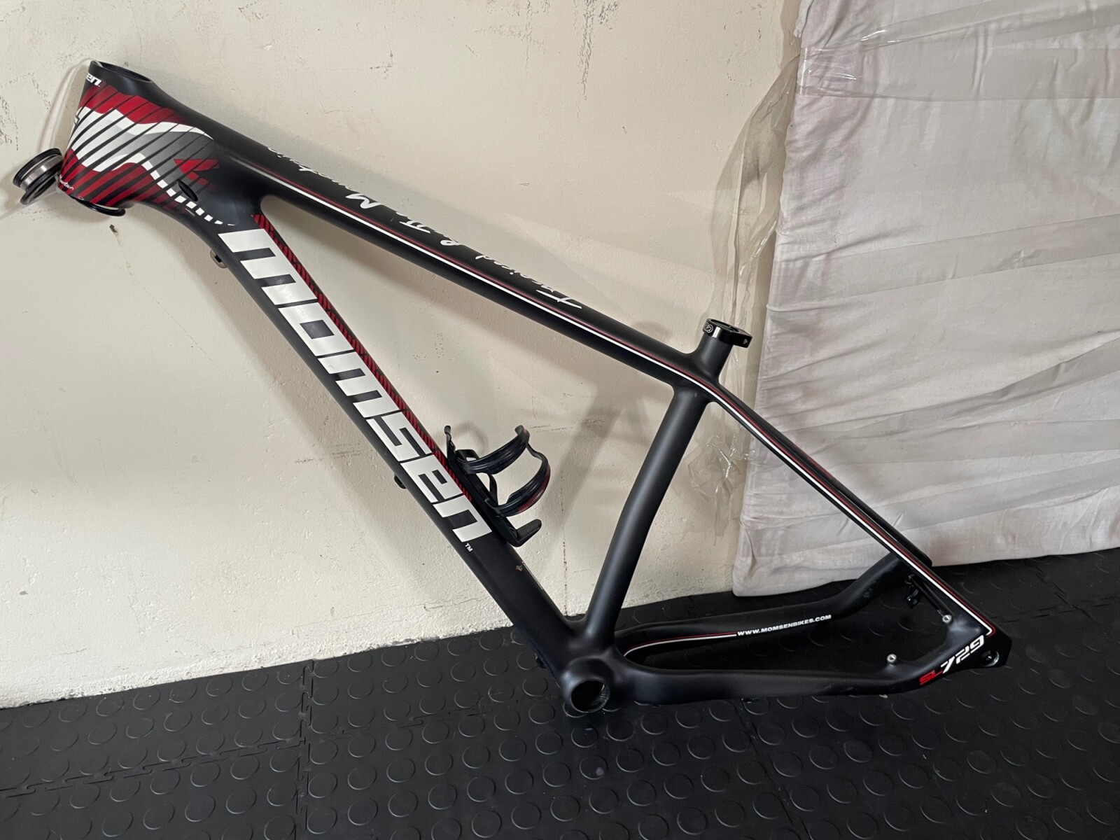 Momsen SL729 | Hardtail Mountain Bike Frames | Bike Hub