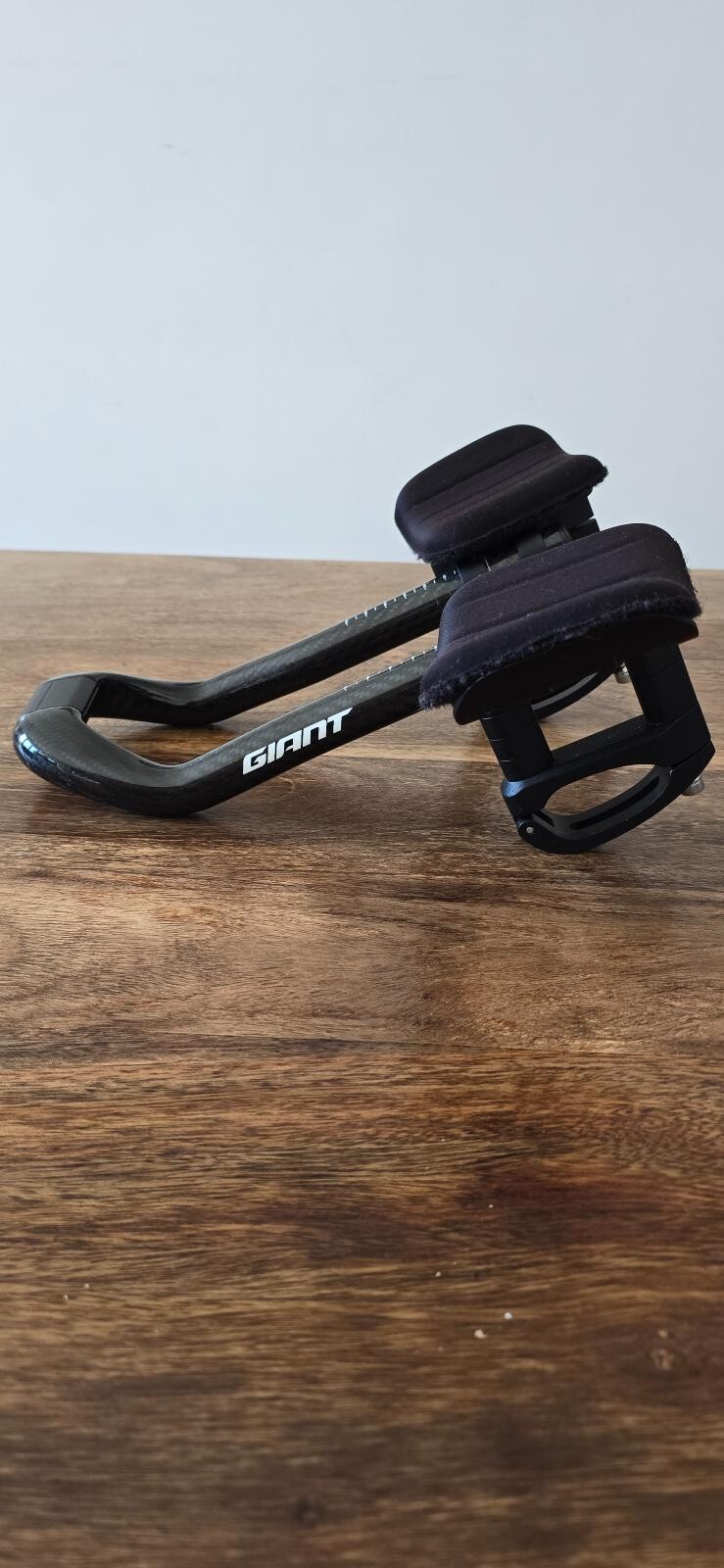 Giant Carbon Fibre Aero TT bars | Handlebars | Bike Hub