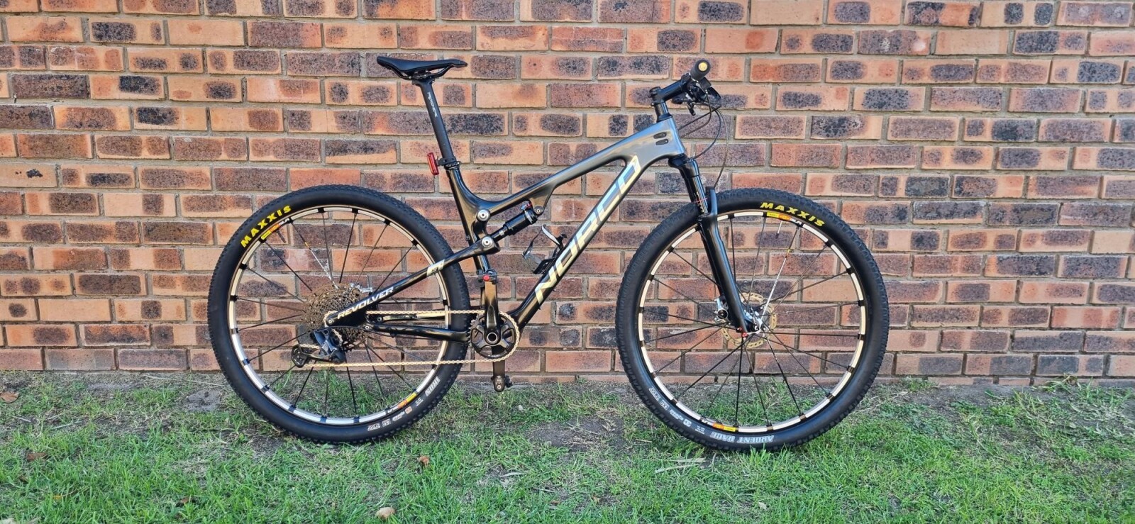 Norco Revolver | Dual Suspension Mountain Bikes | Bike Hub