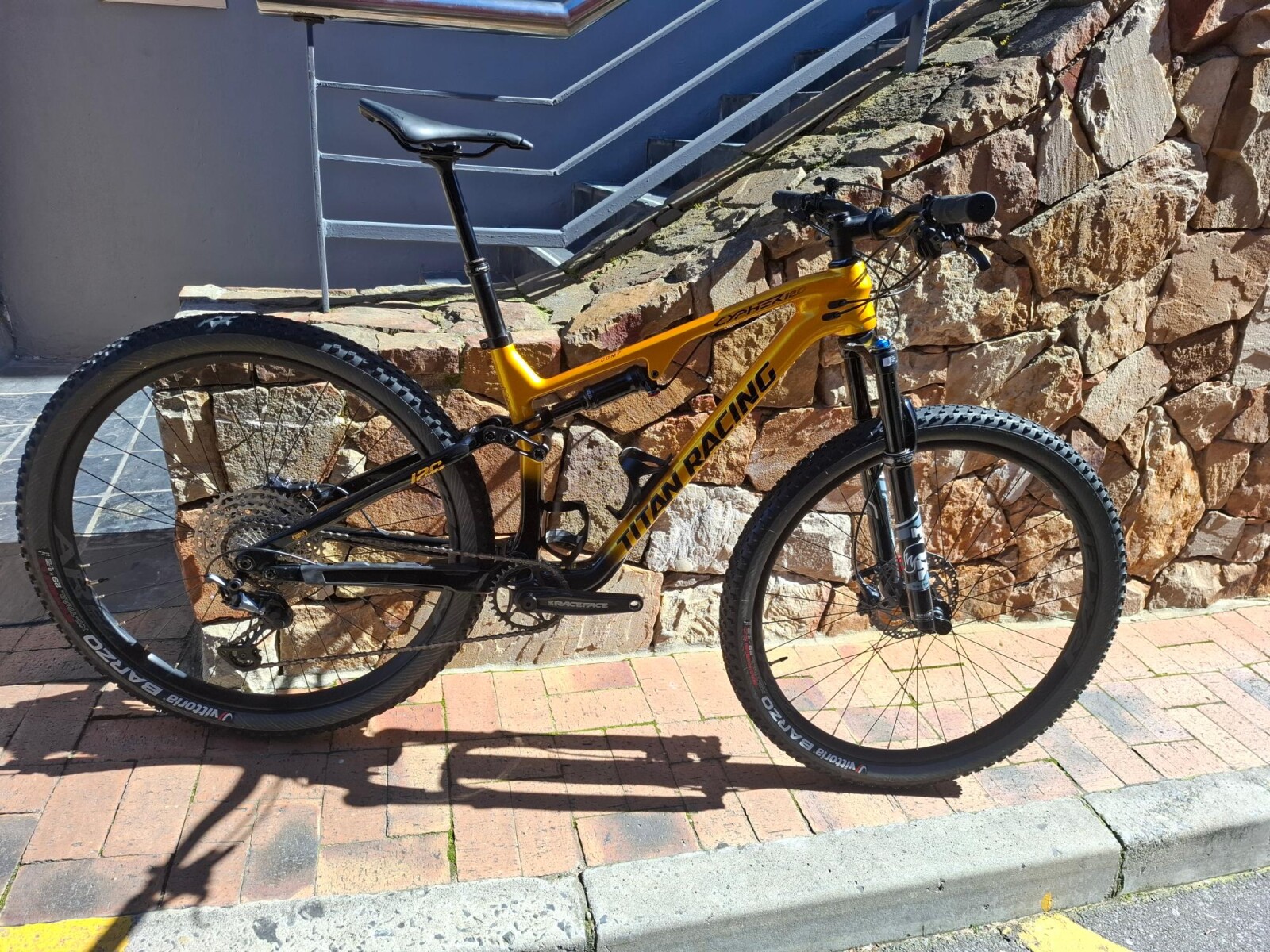 Titan Racing Cypher Carbon Comp 120mm | Dual Suspension Mountain Bikes ...