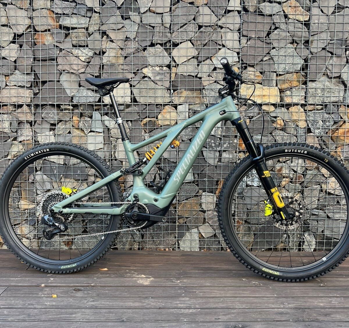 Specialized Turbo Levo Alloy Custom | Dual Suspension Mountain E-Bikes ...