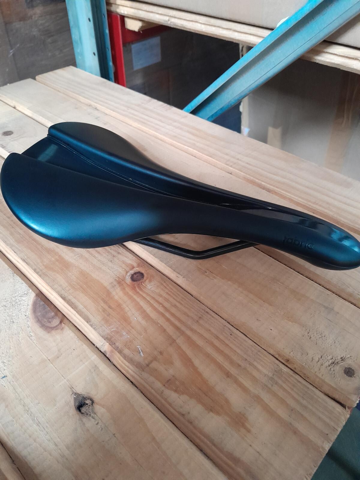 Fabric Line Saddle 142mm | Saddles | Bike Hub