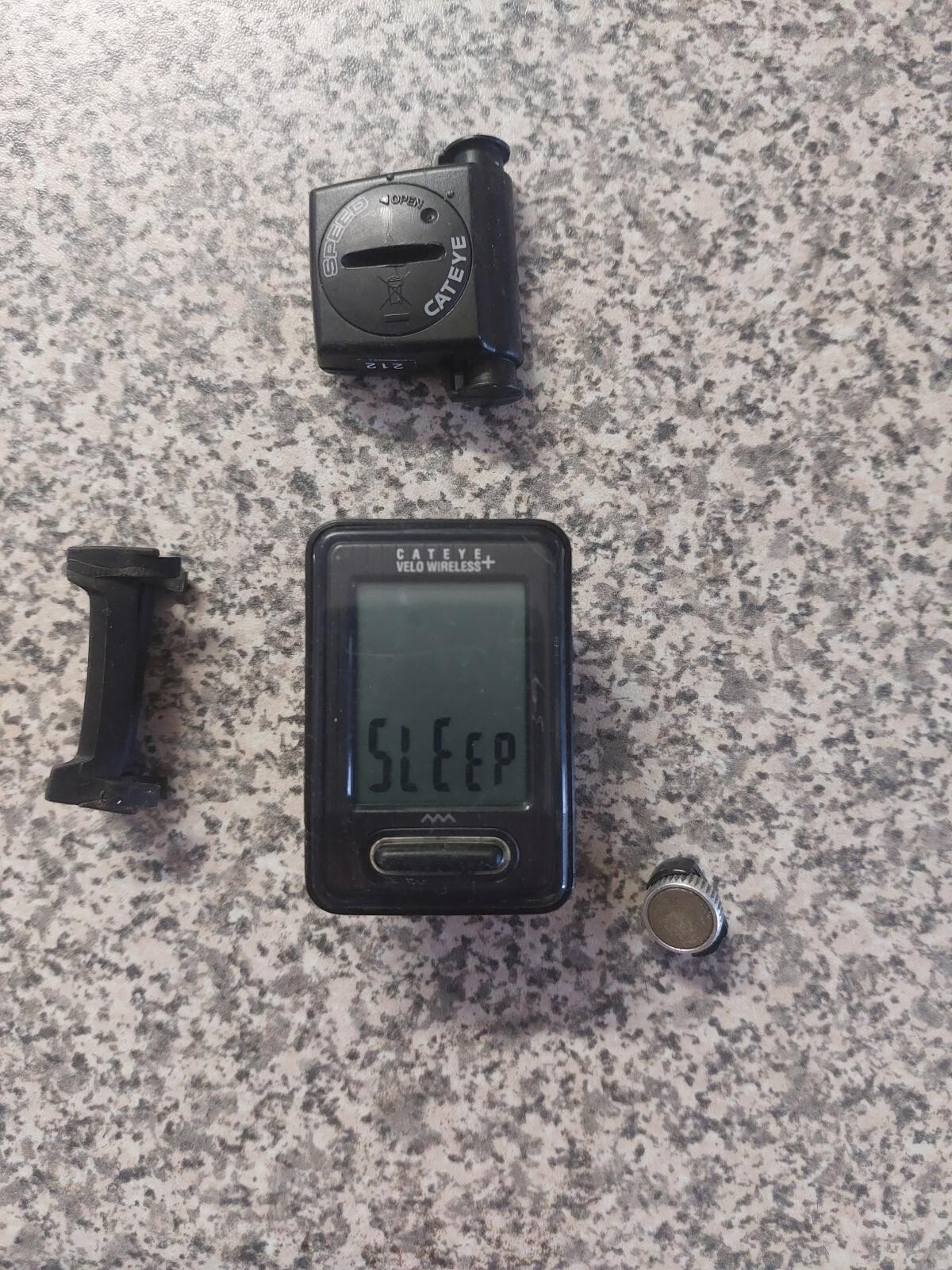 Cateye Velo Wireless+ Cycling Computer | Computers & GPS | Bike Hub