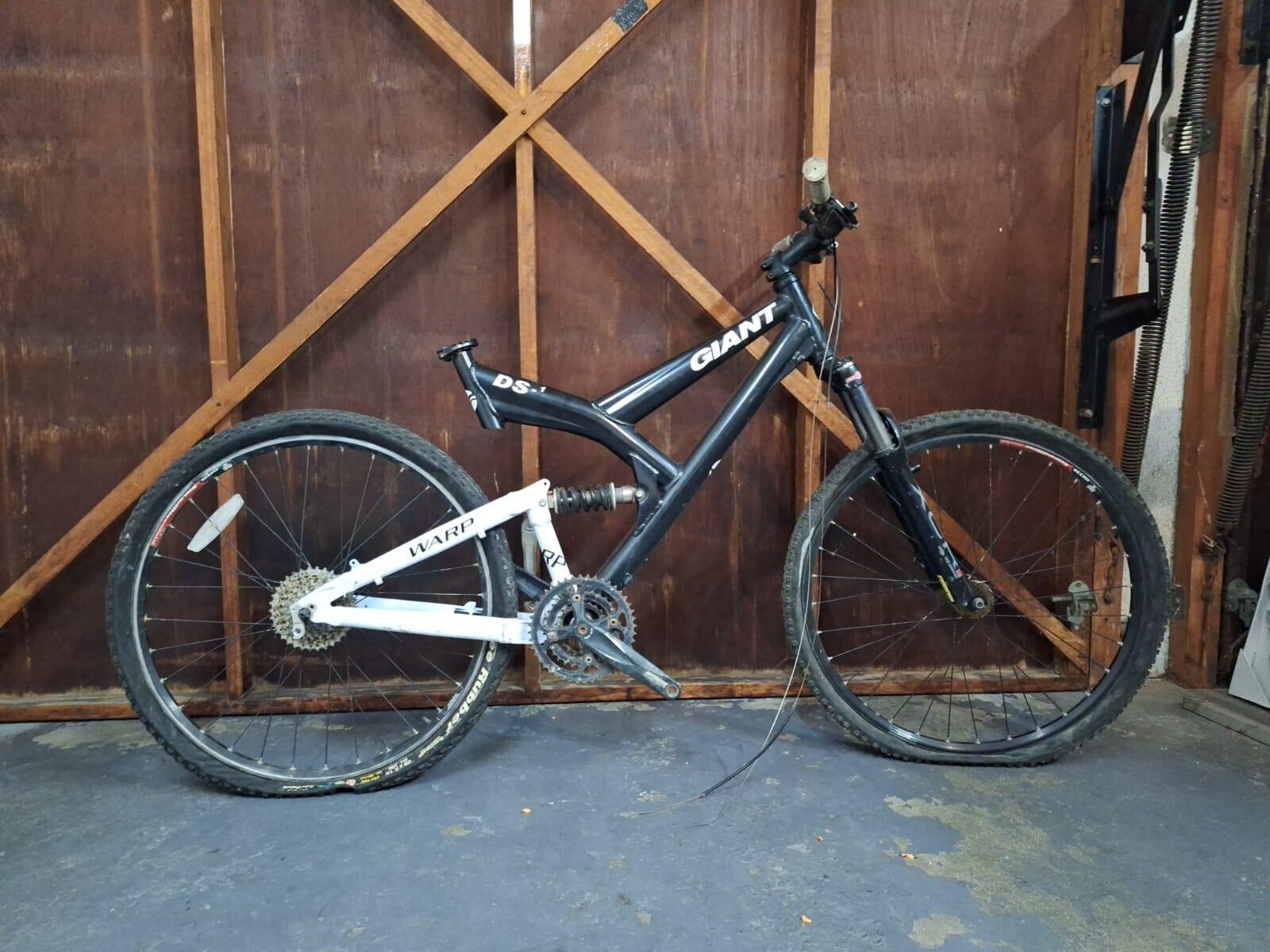 Giant Frame | Dual Suspension Mountain Bike Frames | Bike Hub