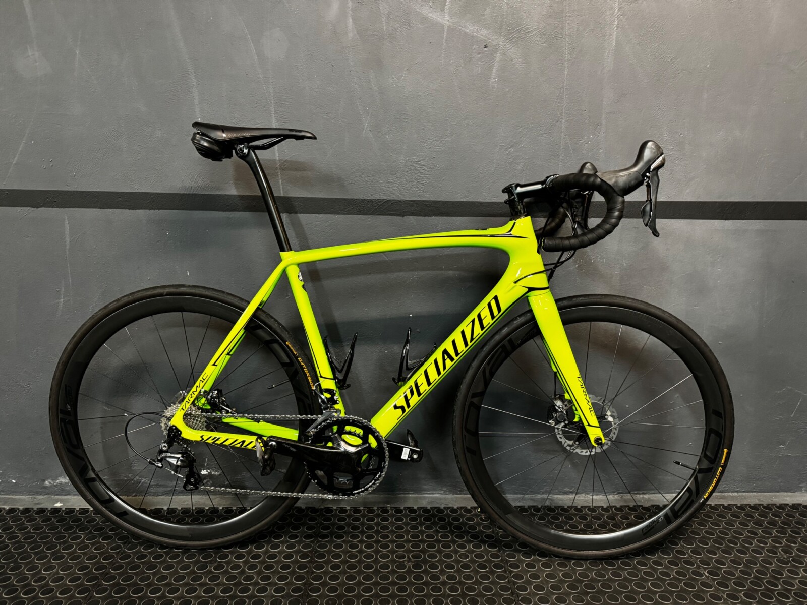 Specialized Tarmac Expert Disk | Road Bikes | Bike Hub