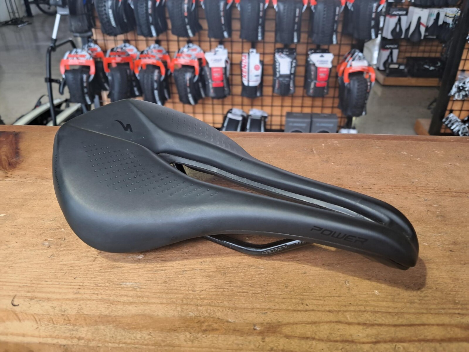 Specialized Power Comp Saddle 143mm | Saddles | Bike Hub