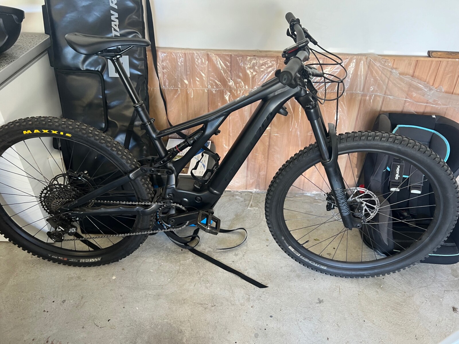 2020 Specialized Turbo Levo | Dual Suspension Mountain E-Bikes | Bike Hub