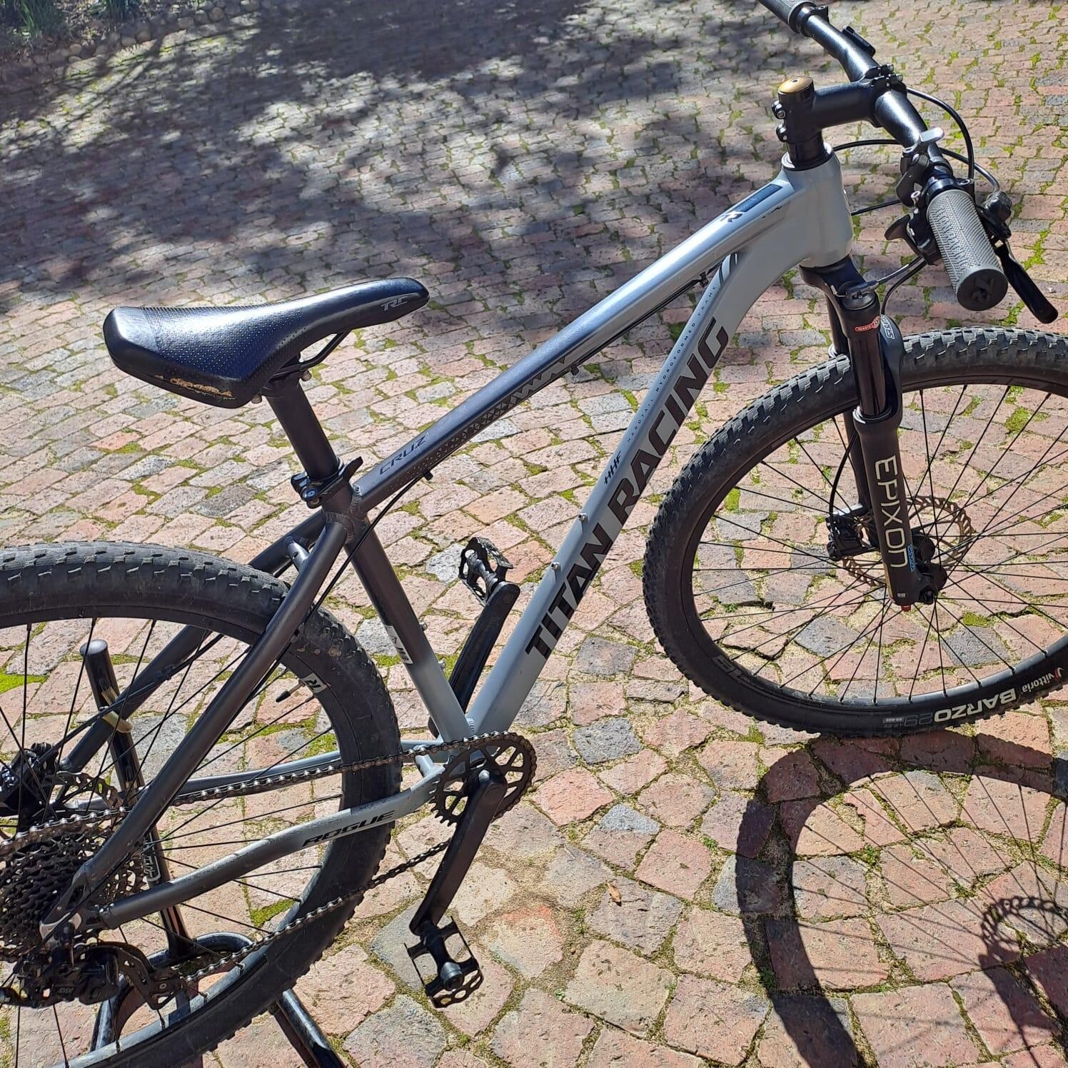 Titan Racing Rogue Cruz | Hardtail Mountain Bikes | Bike Hub