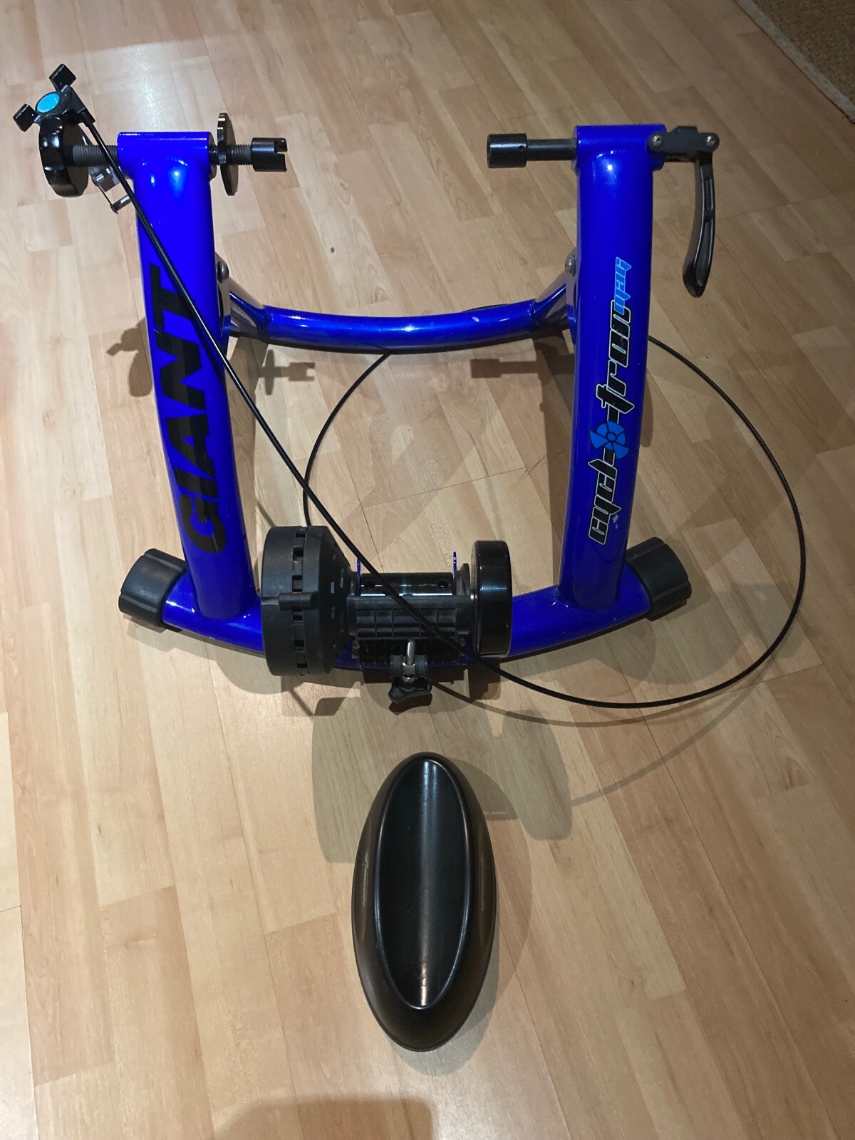 Giant Cycl-Tron Indoor Trainer | Indoor Trainers & Accessories | Bike Hub