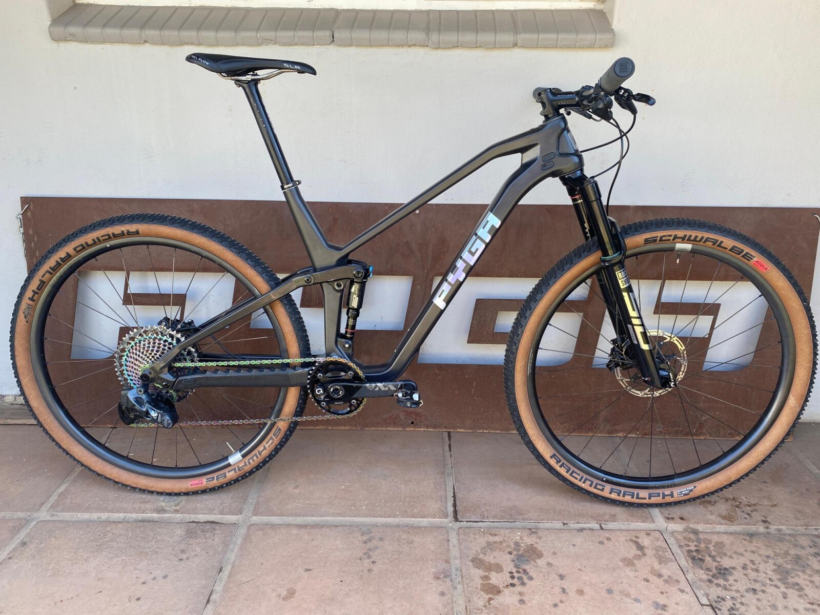 PYGA Mobu Carbon | Dual Suspension Mountain Bikes | Bike Hub