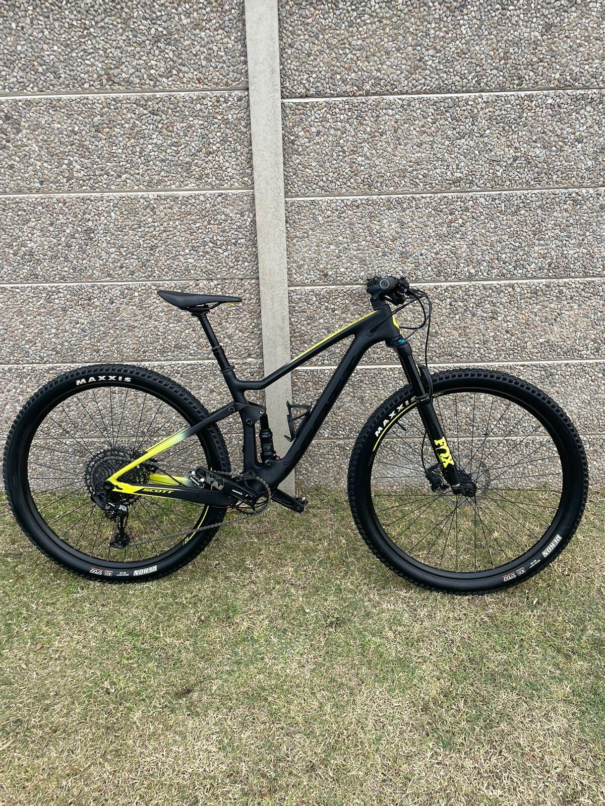 Scott Spark 900 Eilte | Dual Suspension Mountain Bikes | Bike Hub