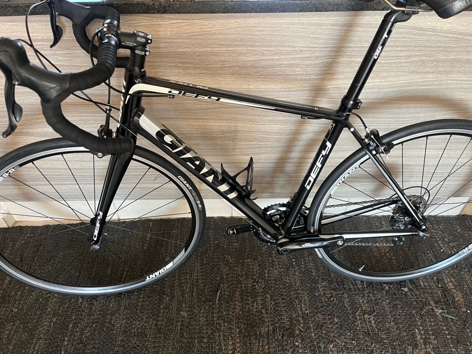 Giant Defy 3 - Demo -Final price drop | Road Bikes | Bike Hub