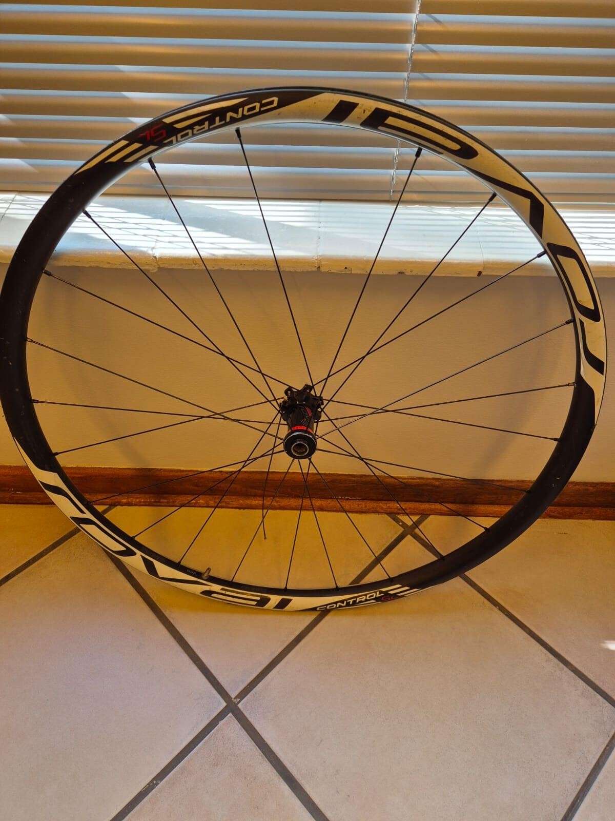 Roval Control SL Front Wheel | Mountain Bike Wheels | Bike Hub