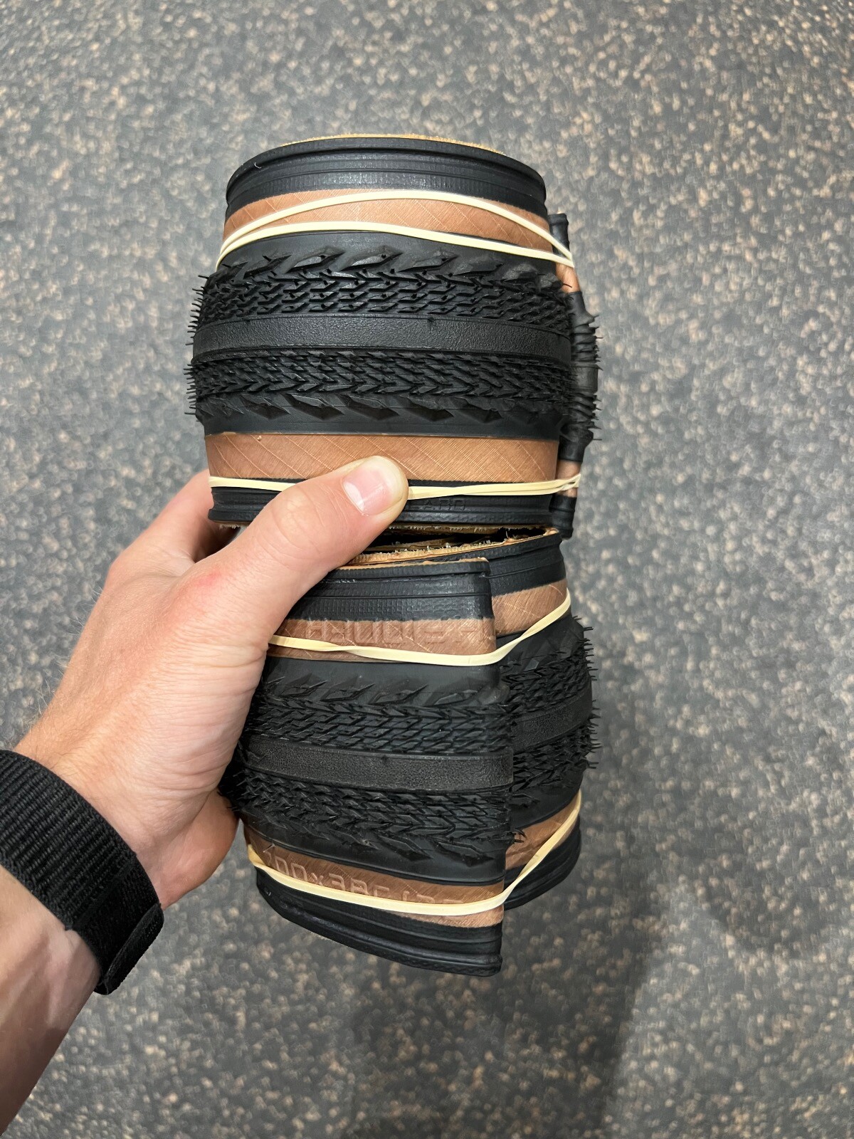 Specialized Pathfinder Pro 38c Tan brand new x2 | Gravel Bike Tyres ...