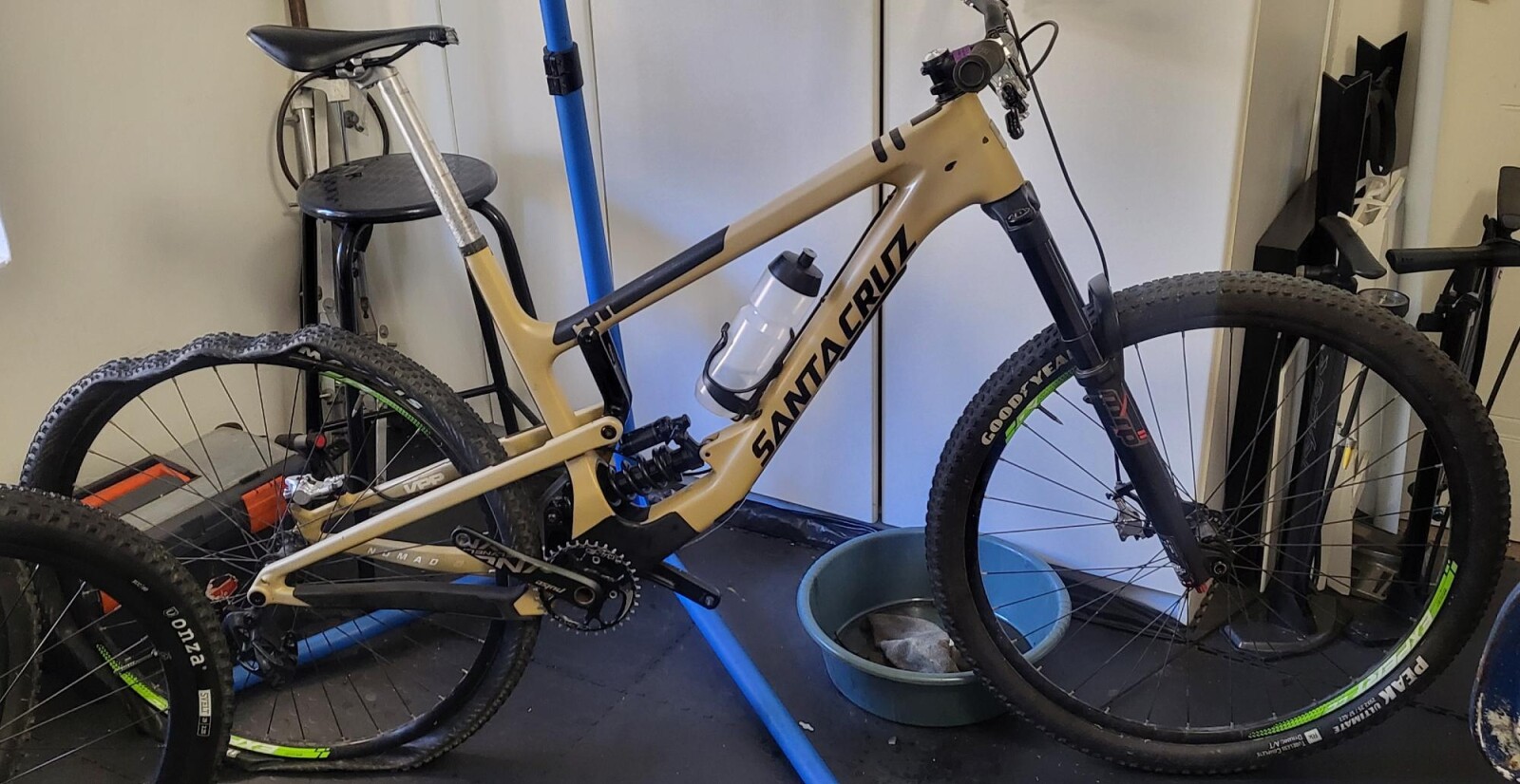 Santa Cruz Nomad C | Dual Suspension Mountain Bikes | Bike Hub