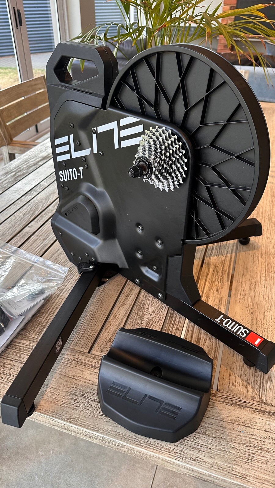 Elite Suito-T Smart Indoor Trainer | Indoor Trainers & Accessories | Bike Hub