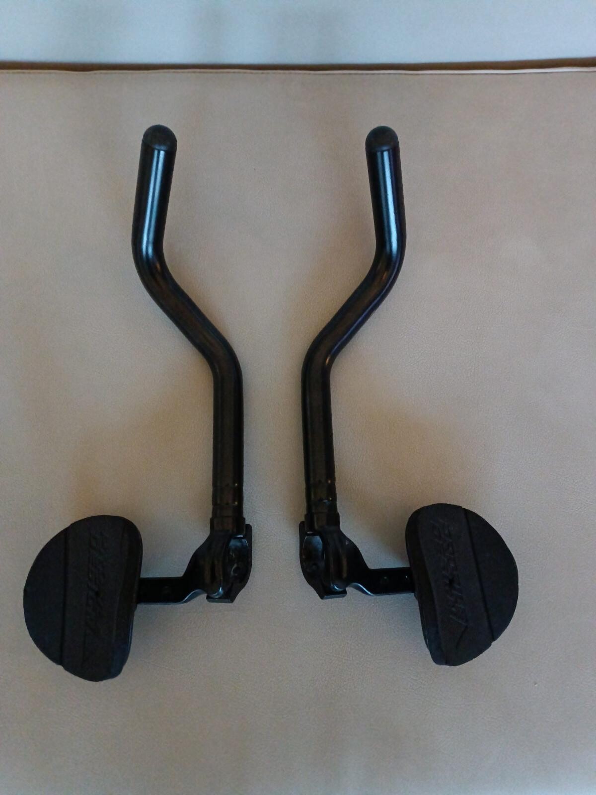 Tri Bars | Handlebars | Bike Hub