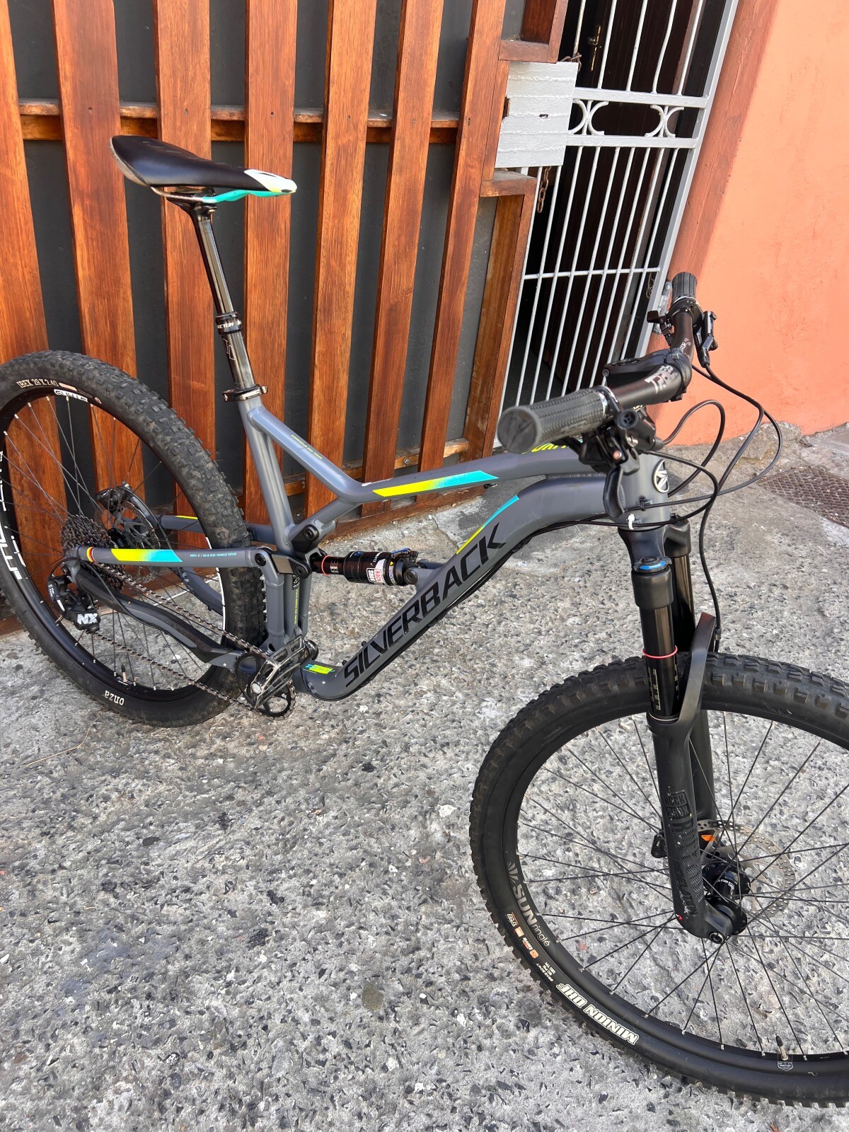 Silverback surface | Dual Suspension Mountain Bikes | Bike Hub