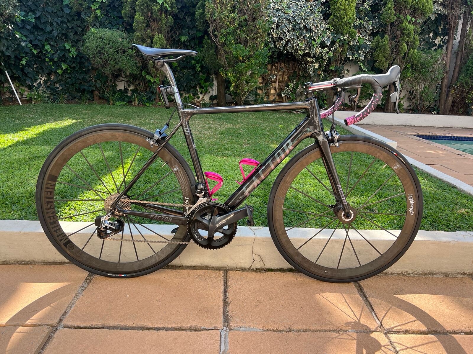 Factor 02 | Road Bikes | Bike Hub