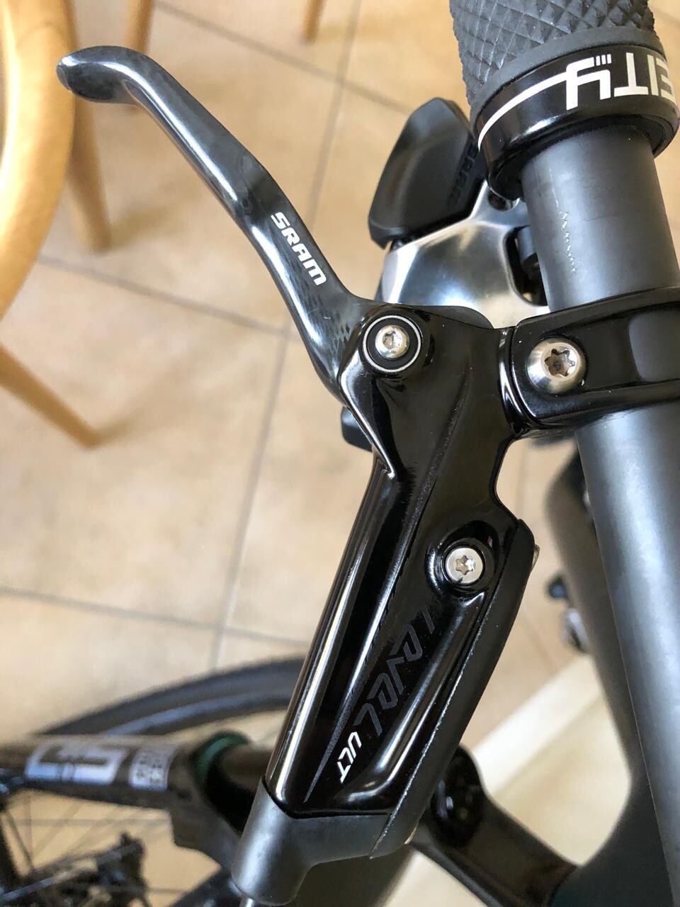 Sram level ultimate carbon mtb brake set. | Mountain Bike Brakes | Bike Hub