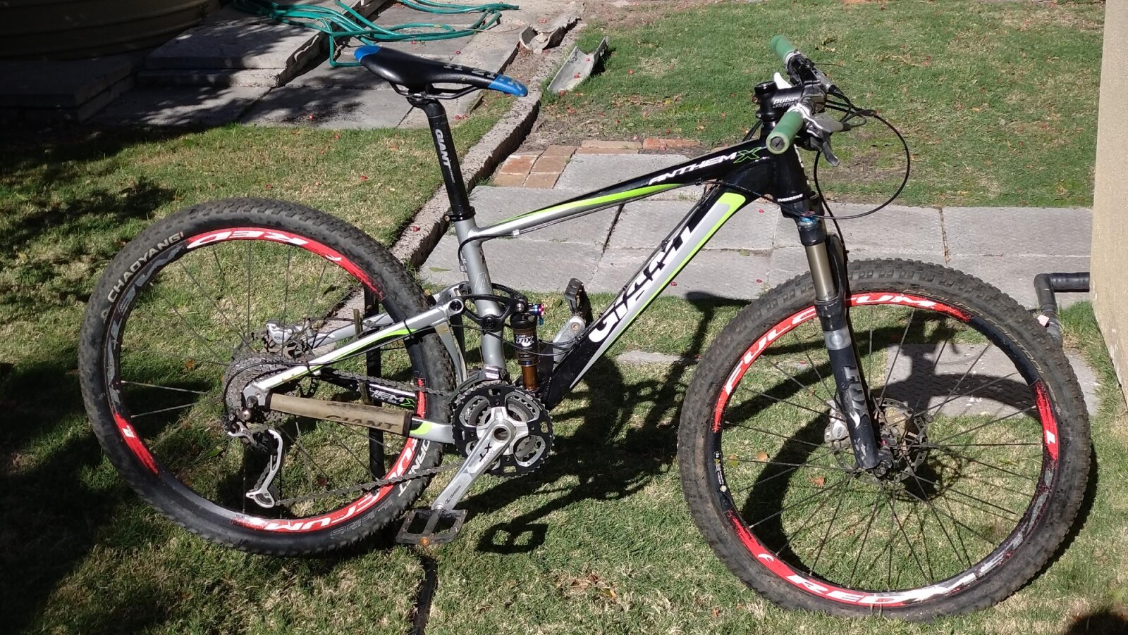 Giant Anthem 26" XS | Dual Suspension Mountain Bikes | Bike Hub