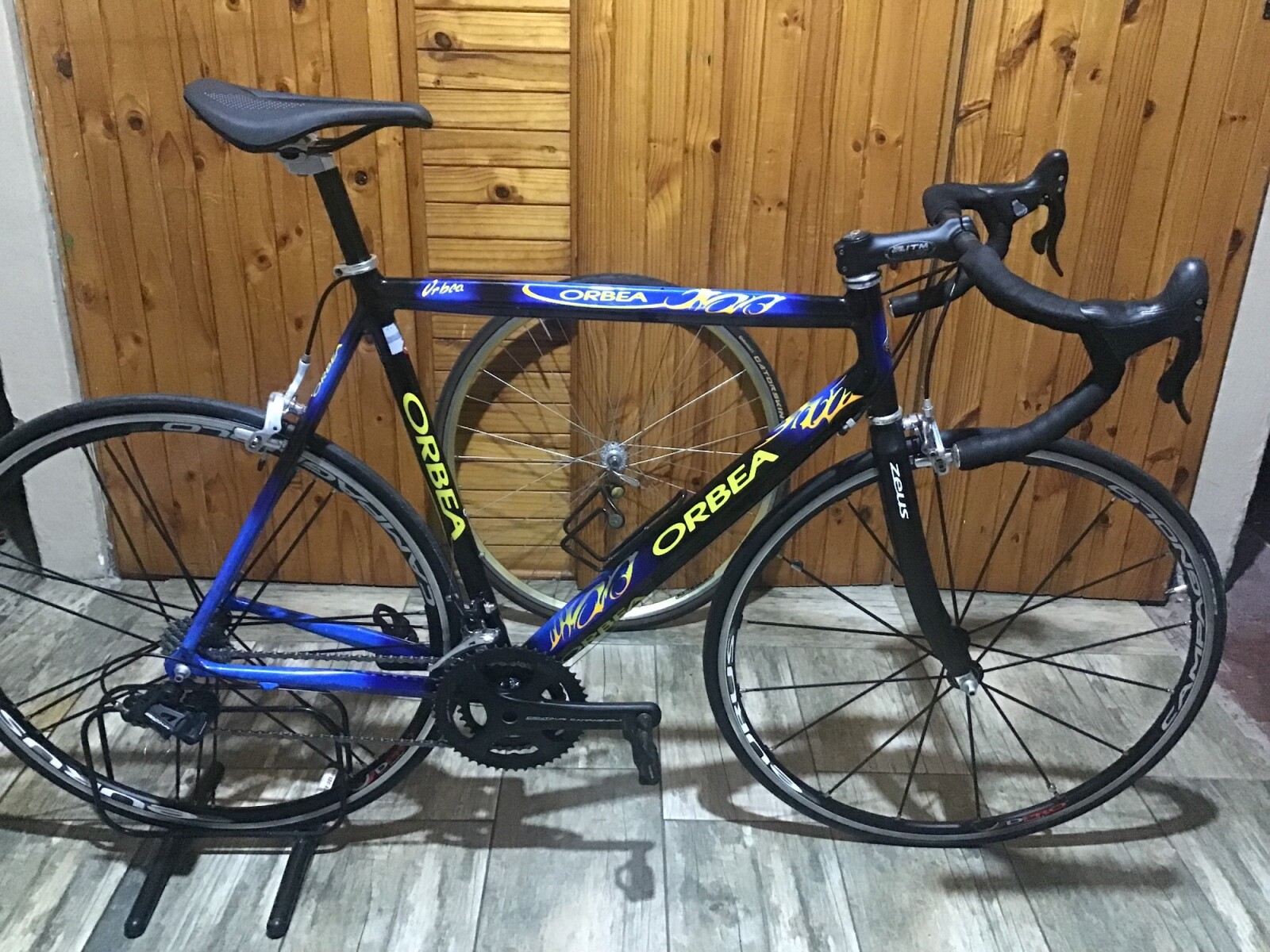 Orbea Zeus frame set with Wheels | Road Bike Frames | Bike Hub