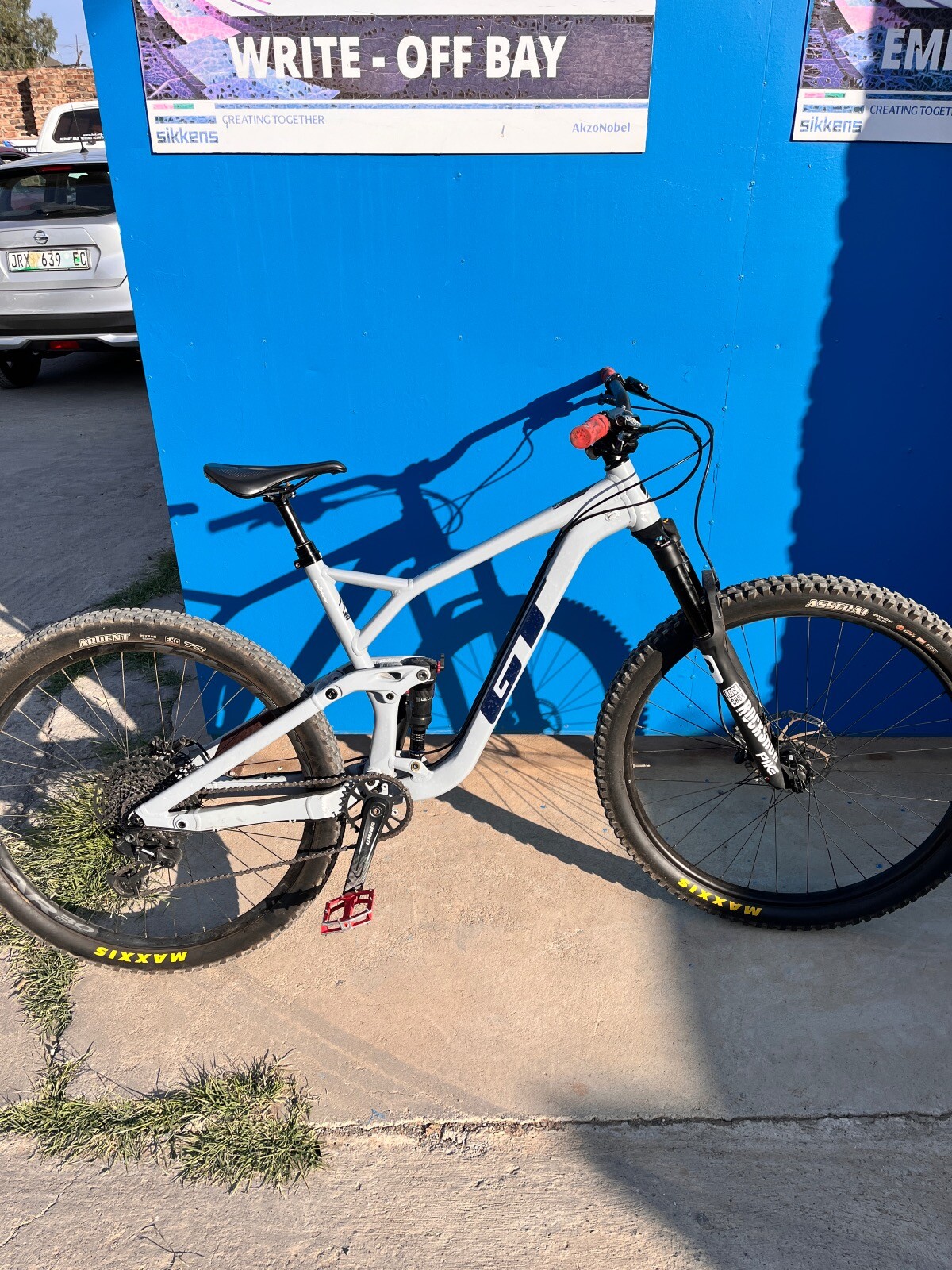 GT SENSOR comp 2021 | Dual Suspension Mountain Bikes | Bike Hub