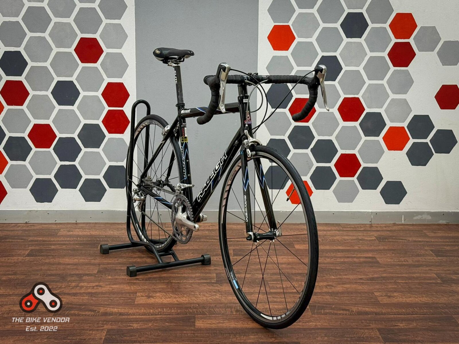 Raleigh RC7000 - Shimano Ultegra - Lightweight | Road Bikes | Bike Hub