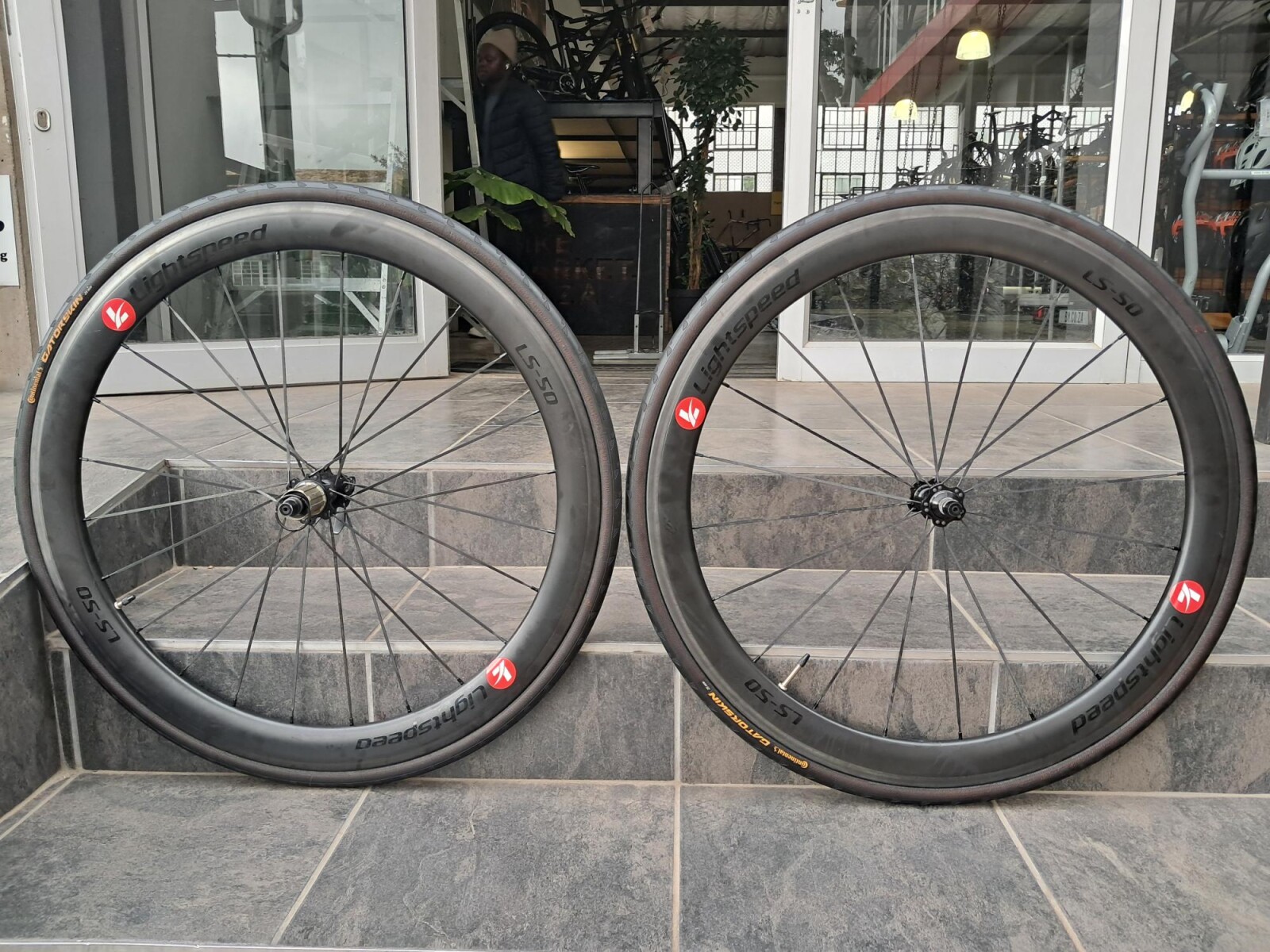 LightSpeed LS-50 and Novatec Hubs Clinchers | Road Bike Wheels | Bike Hub