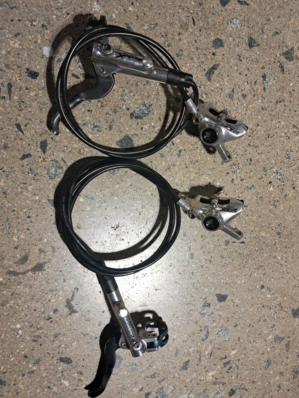 Shimano XTR M985 2 Piston | Mountain Bike Brakes | Bike Hub