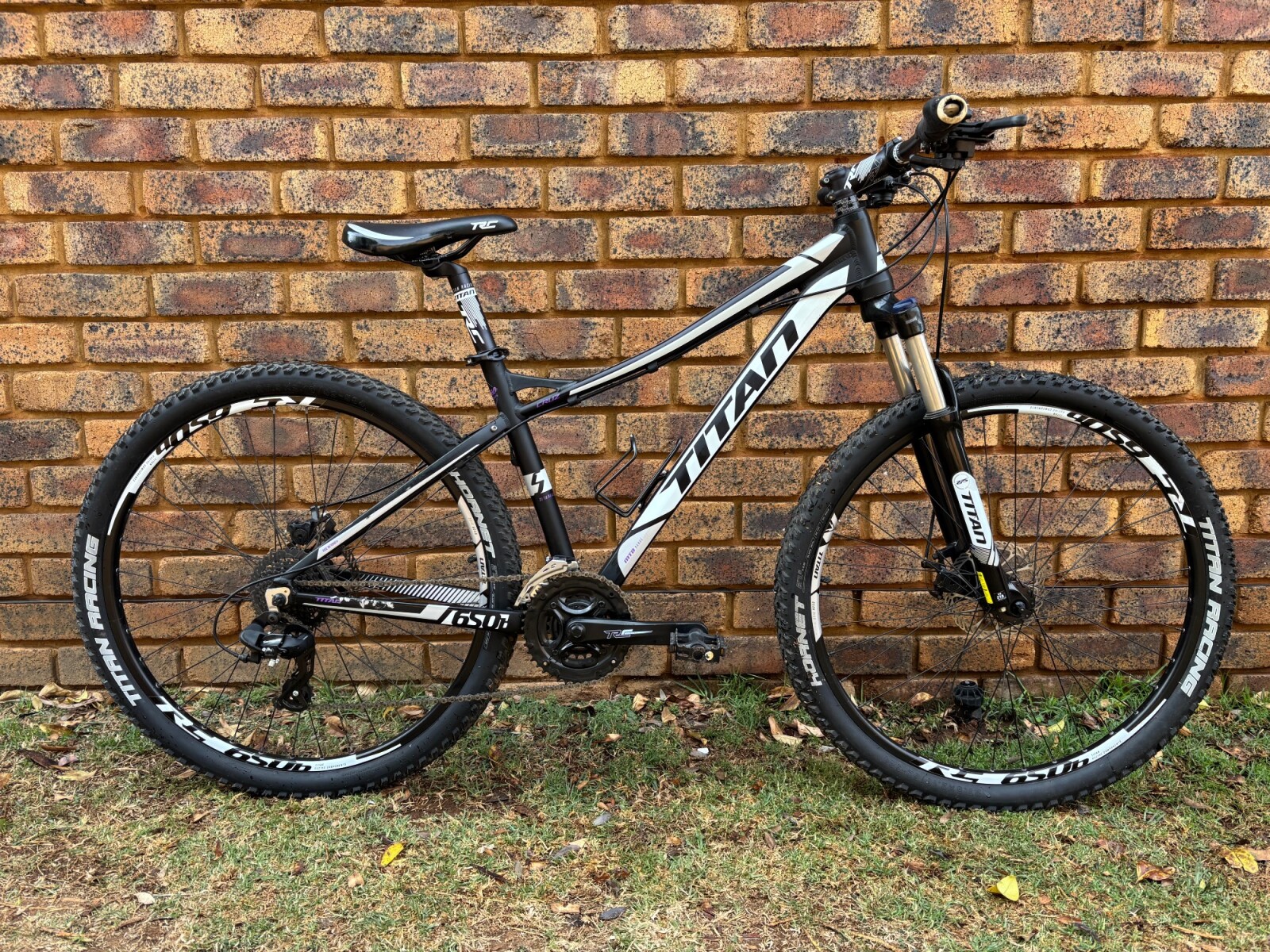 Titan Cruz 650B MTB | Hardtail Mountain Bikes | Bike Hub