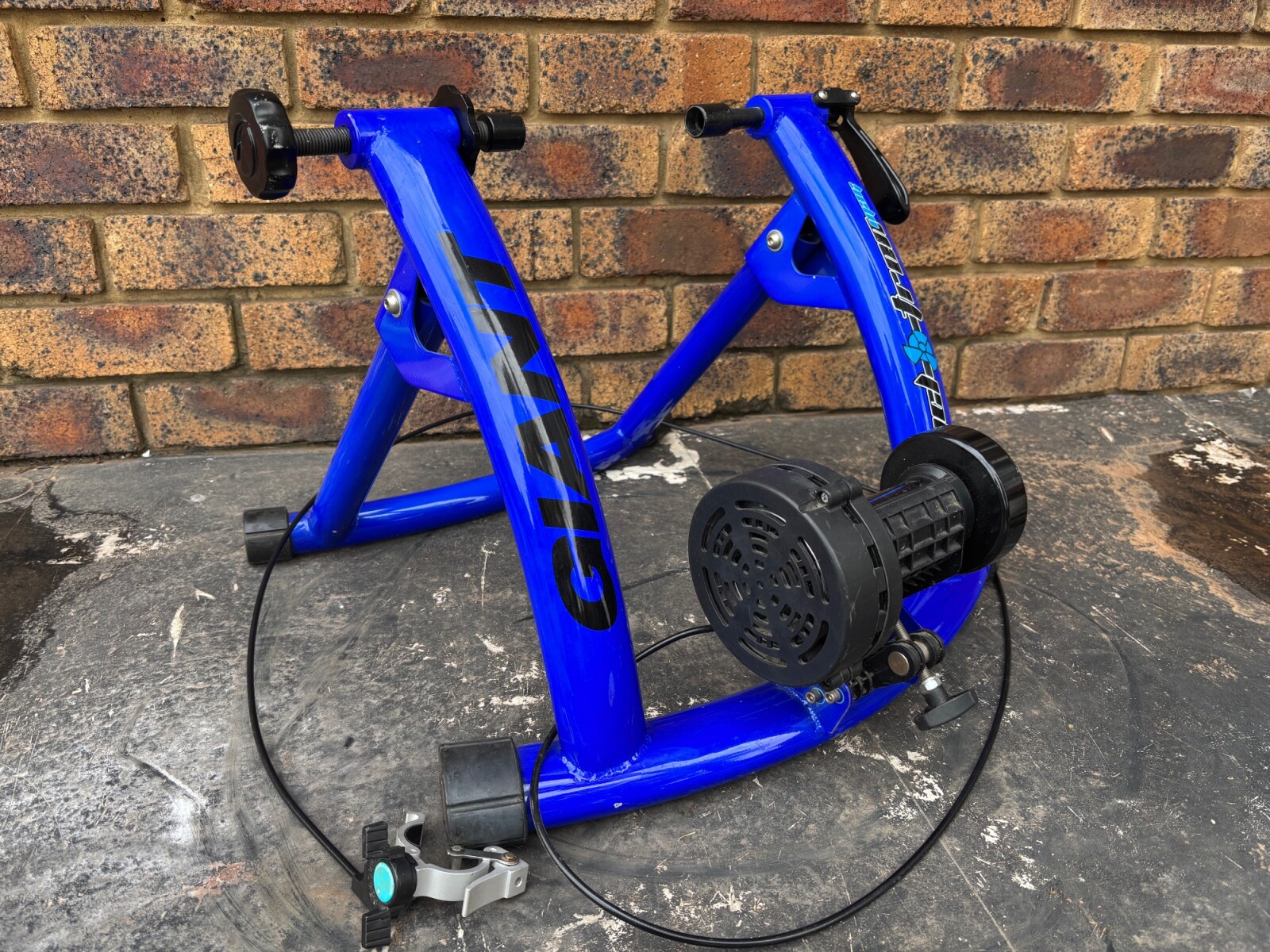Giant Cyclotron indoor trainer | Indoor Trainers & Accessories | Bike Hub