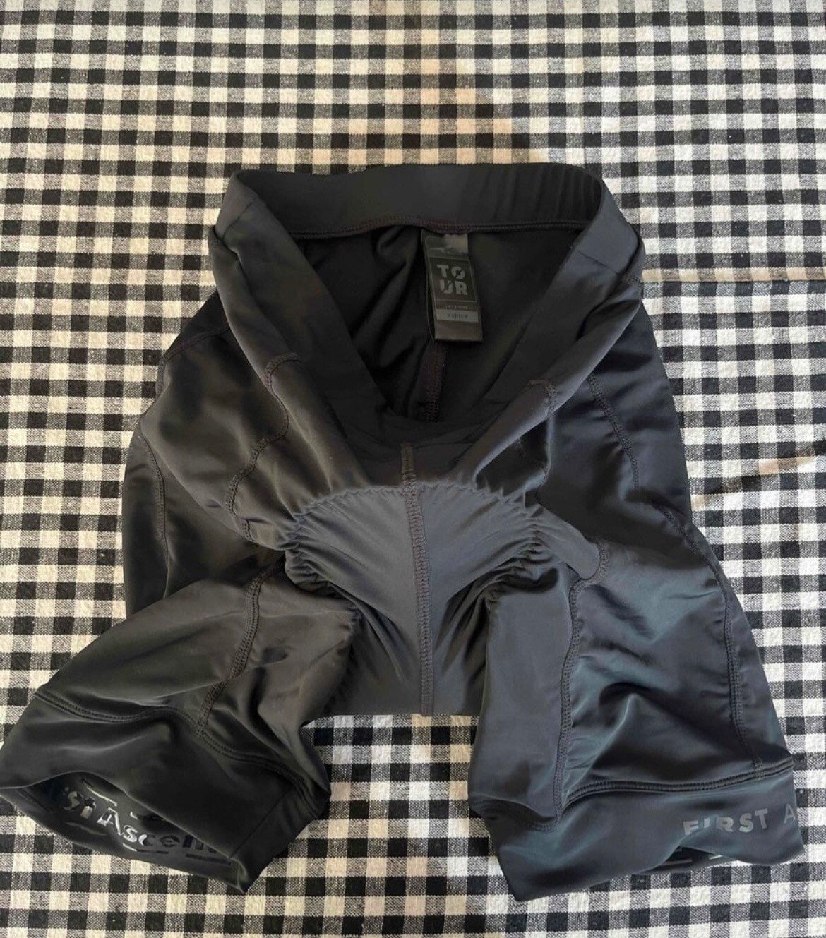 Ladies First Ascent riding shorts | Lycra / bibshorts | Bike Hub