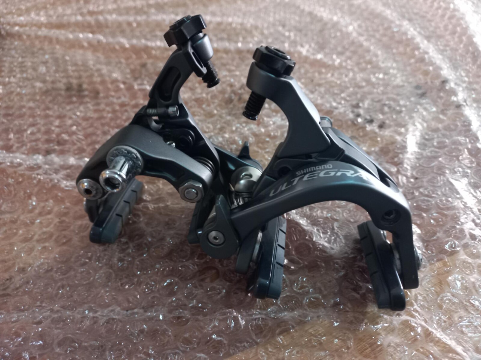 Shimano Ultegra BR-6800 | Road Bike Brakes | Bike Hub