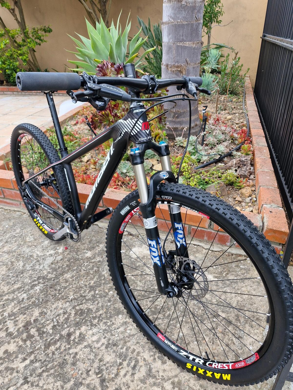 Momsen 929 carbon | Hardtail Mountain Bikes | Bike Hub