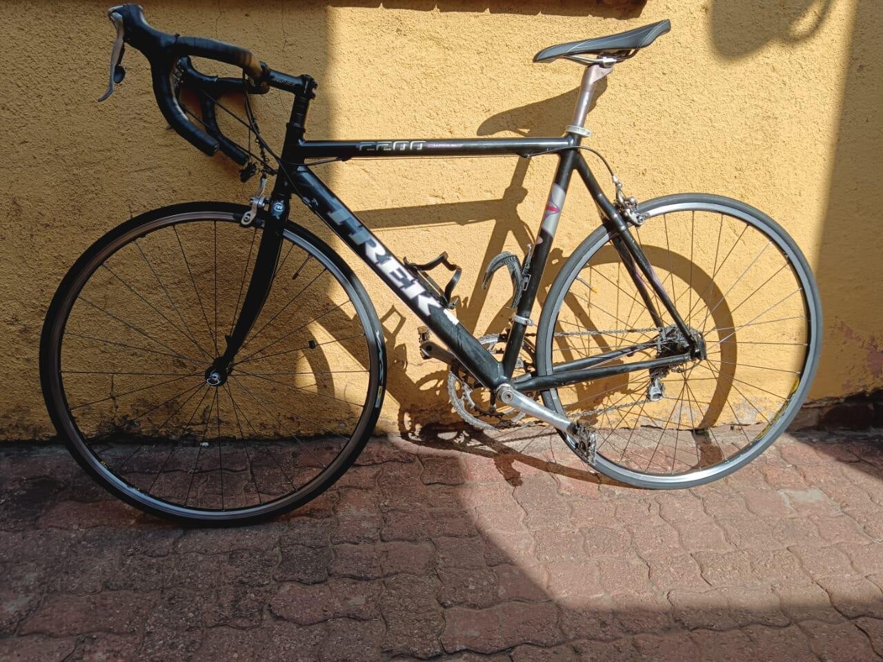 Trek 2200 Alpha SL | Road Bikes | Bike Hub