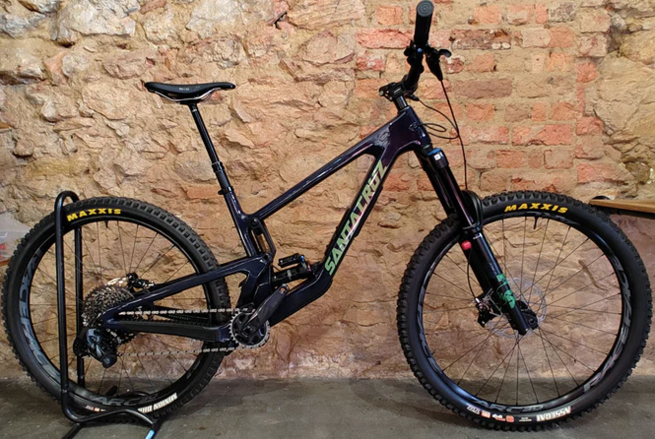 Santa Cruz Mega Tower | Dual Suspension Mountain Bikes | Bike Hub