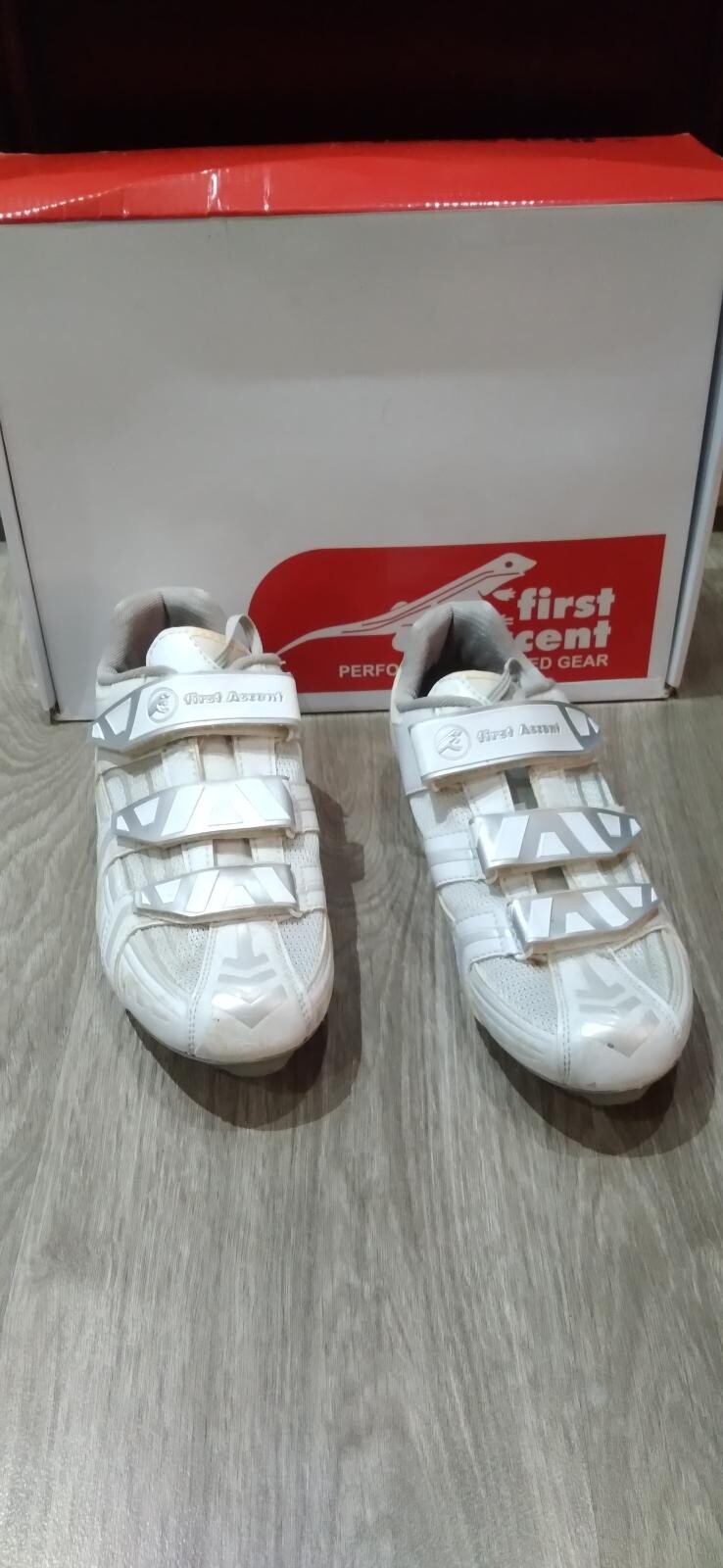 First Ascent road shoes | Shoes | Bike Hub