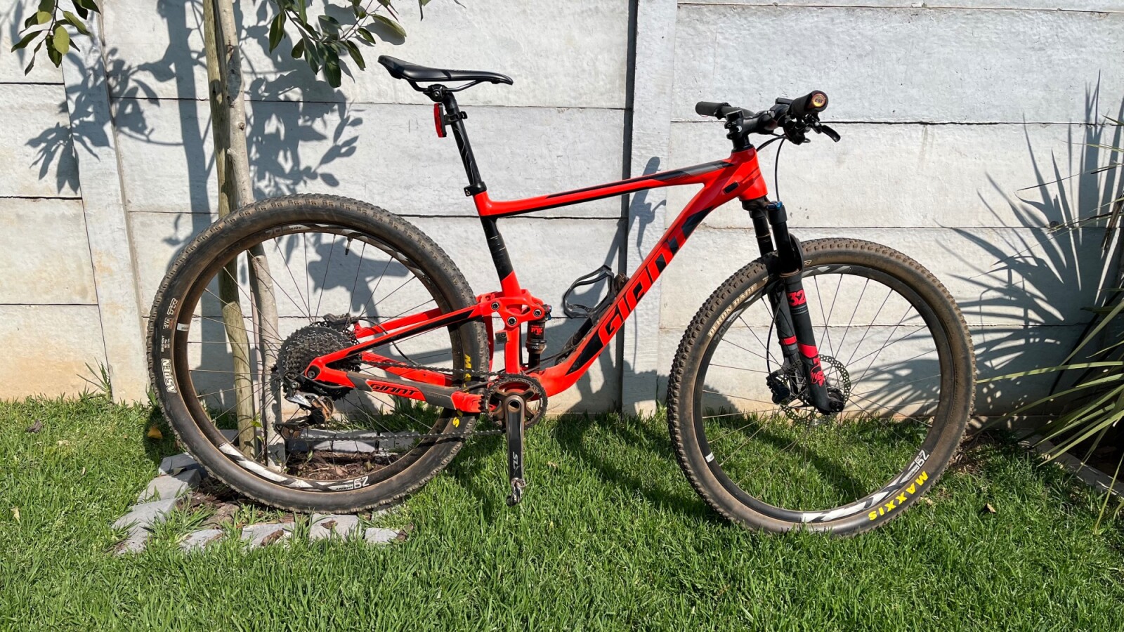 Giant Anthem 29er 2 large fox sus & Shimano slx | Dual Suspension ...