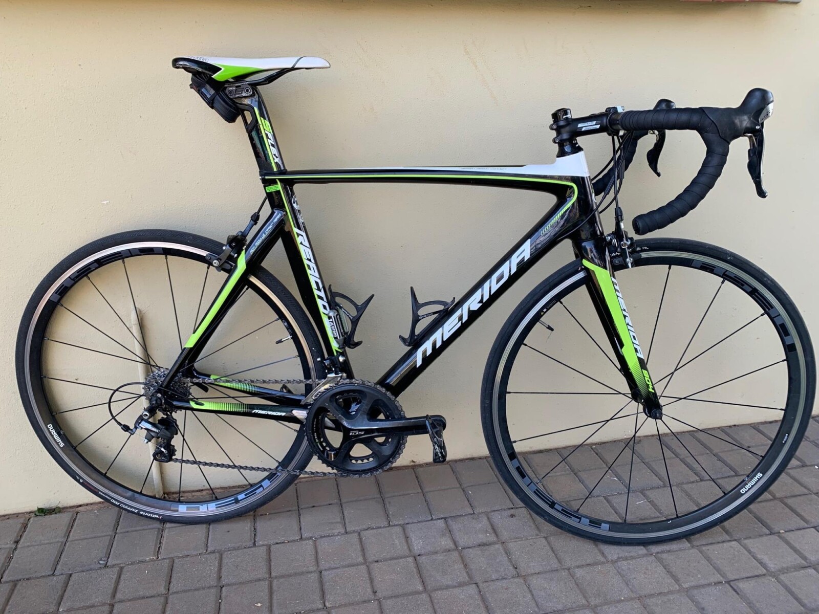 Merida Reacto 904 Carbon | Road Bikes | Bike Hub