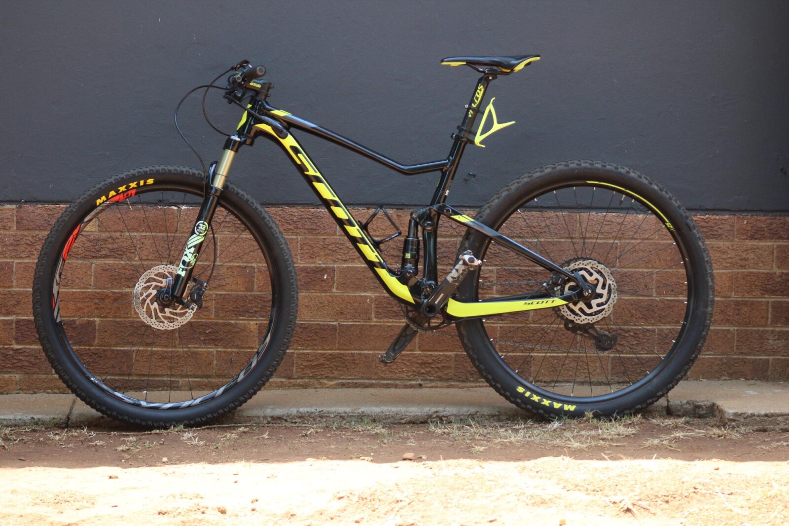 Scott Spark 970 - Large - 2019 - 29er | Dual Suspension Mountain Bikes | Bike Hub