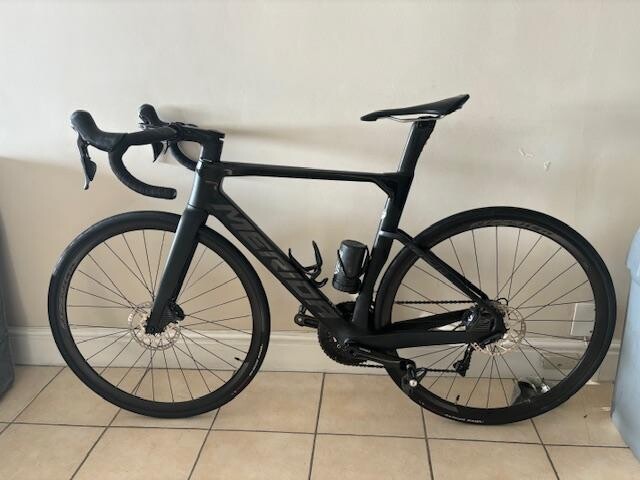 MERIDA REACTO 5000 Carbon (S) | Road Bikes | Bike Hub