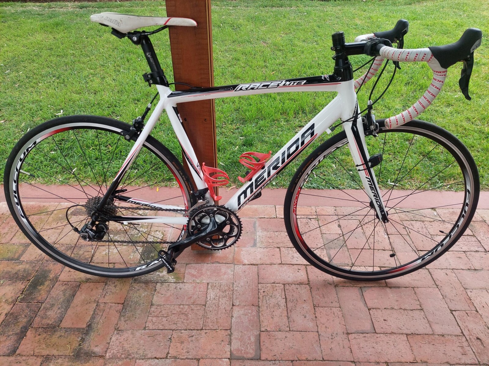 Merida Race Light 904 | Road Bikes | Bike Hub