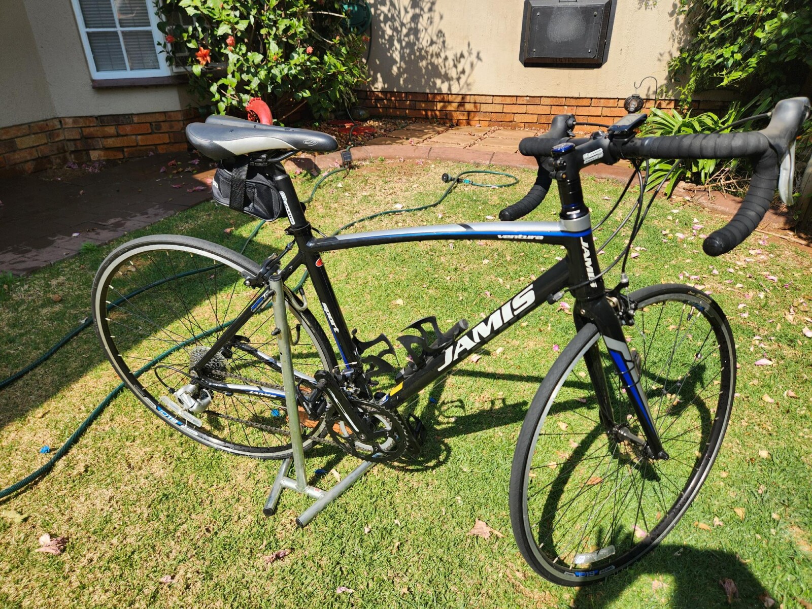 Jamis Road Bike - Excellent Condition | Road Bikes | Bike Hub