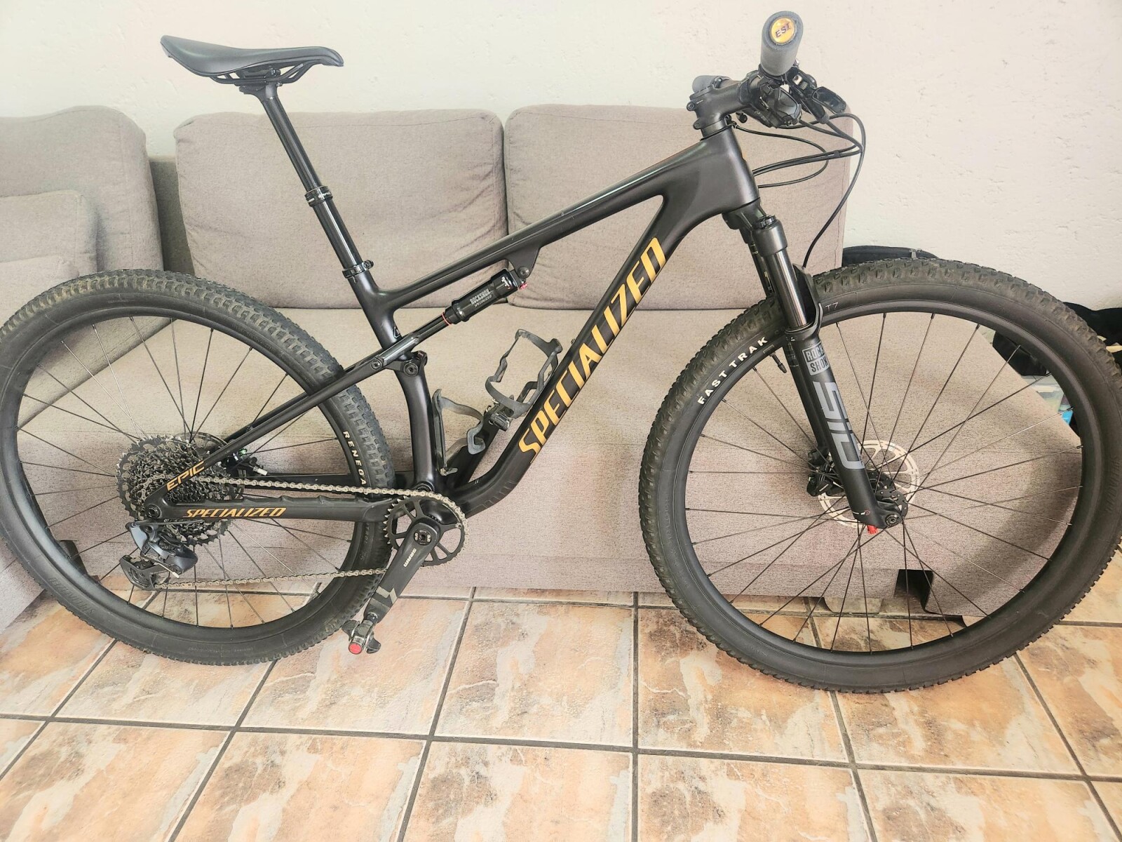 2023 Specialized Epic Carbon Comp | Dual Suspension Mountain Bikes ...