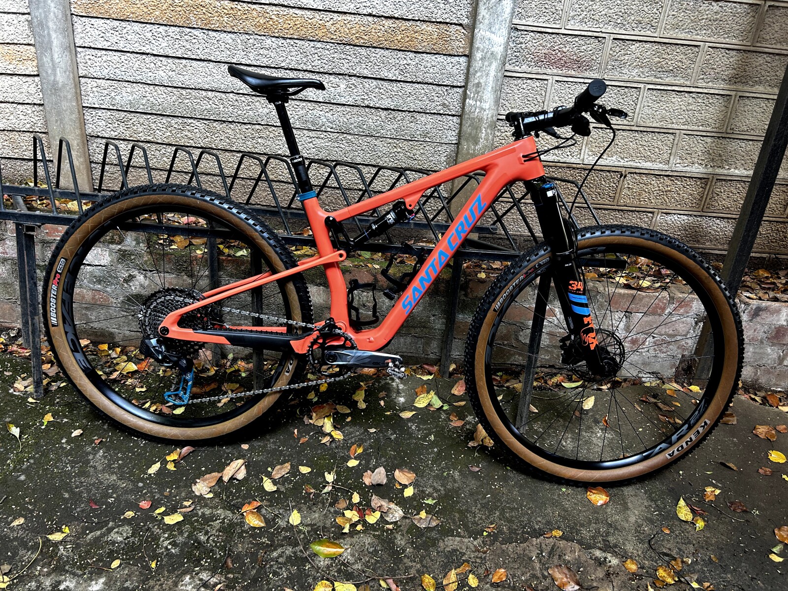 Santa Cruz Blur | Dual Suspension Mountain Bikes | Bike Hub