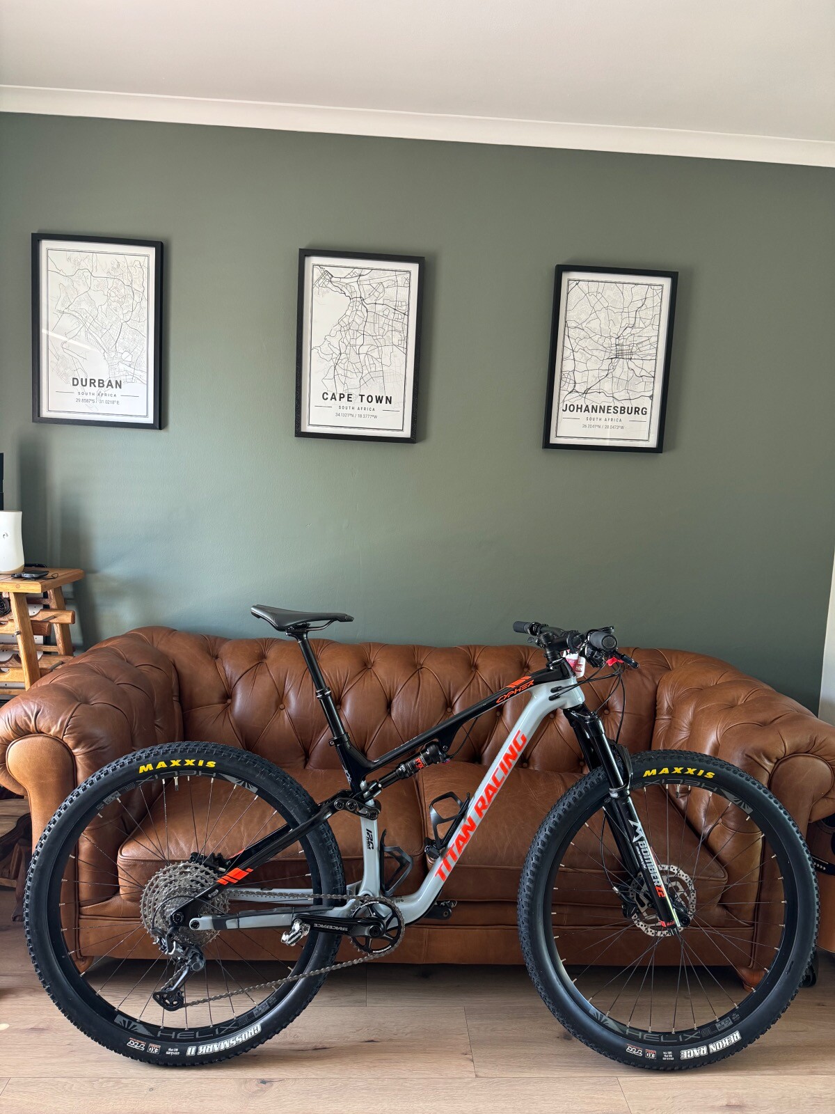 Titan racing comp carbon 2021 | Dual Suspension Mountain Bikes | Bike Hub