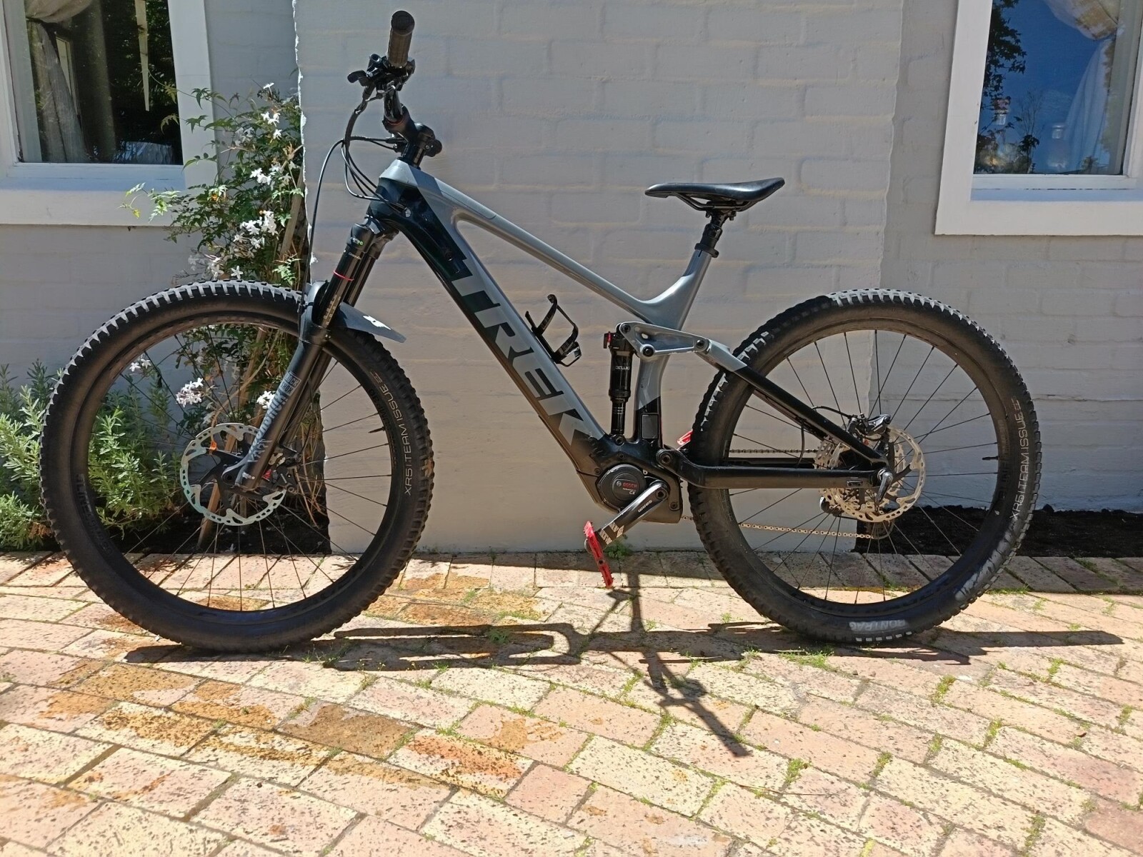 Trek Rail | Dual Suspension Mountain E-Bikes | Bike Hub