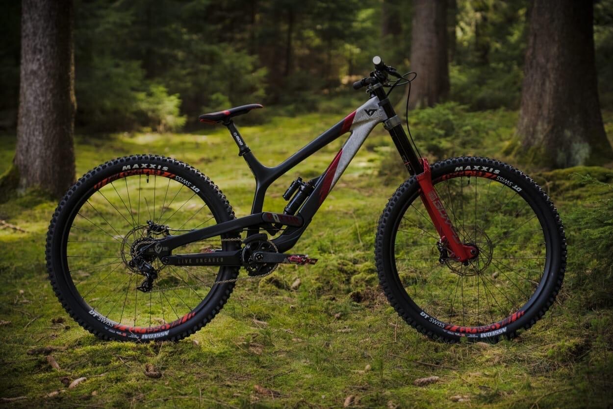 2021 YT Tues downhill bike,large fram | Downhill Bikes | Bike Hub